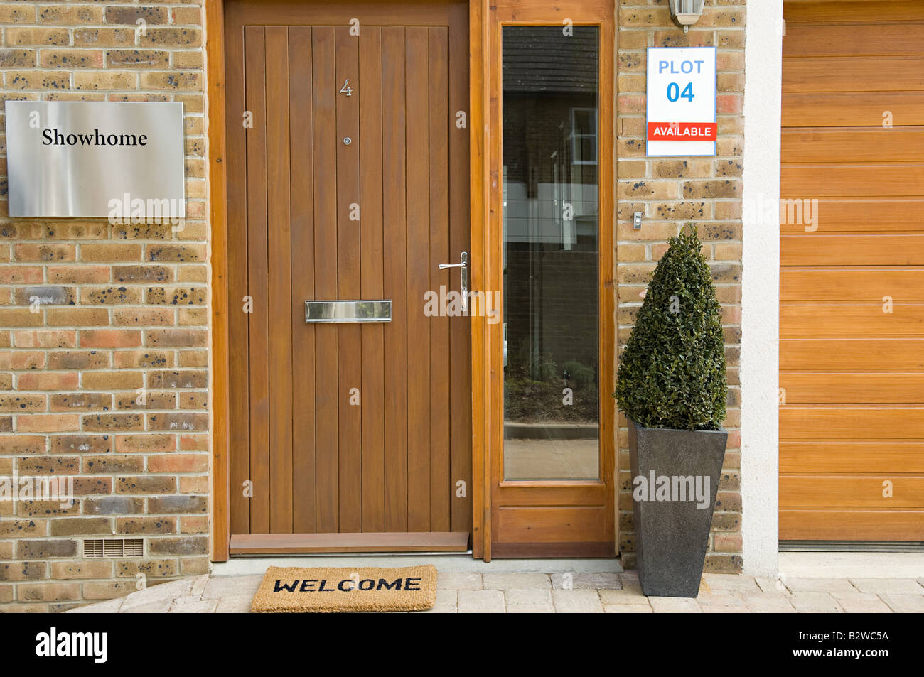 Show home hi-res stock photography and images - Alamy