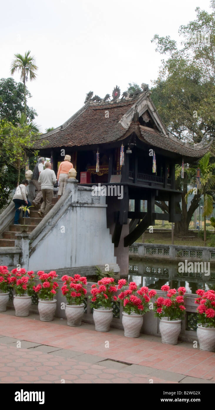 One Pillar Pagoda Buddhist temple Presidential Palace grounds Hanoi ...
