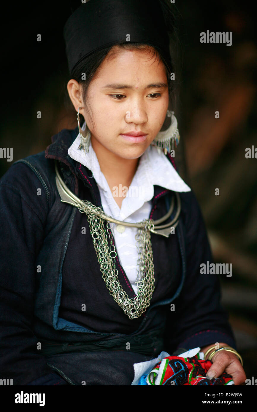 Black Hmong tribeswoman, at the village of Sin Chai, Near Sapa, Vietnam ...