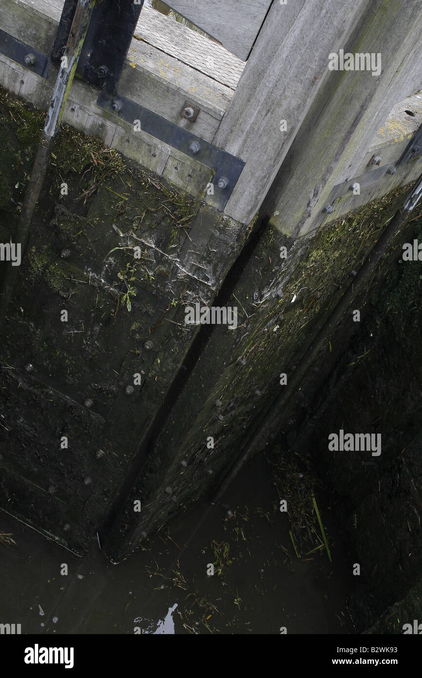 Chesterfield canal hi-res stock photography and images - Alamy