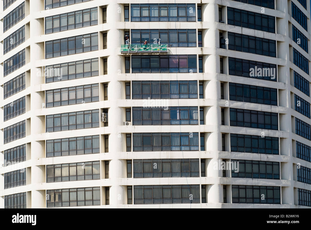 Cleaning the windows on Komtar Tower, Penang, Malaysia Stock Photo - Alamy