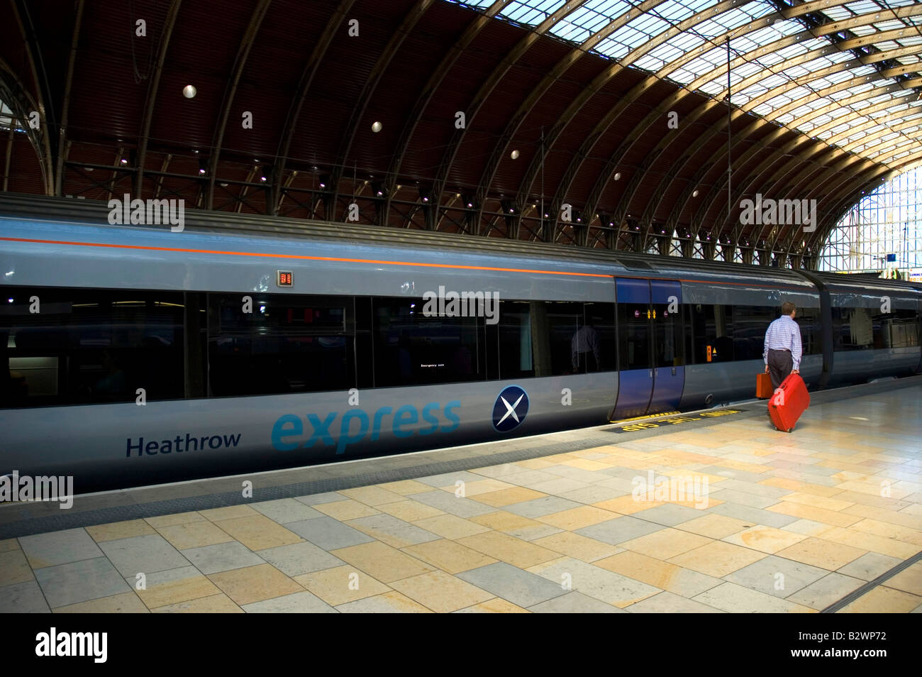 Heathrow Express train at Paddington station, London, UK Stock Photo ...