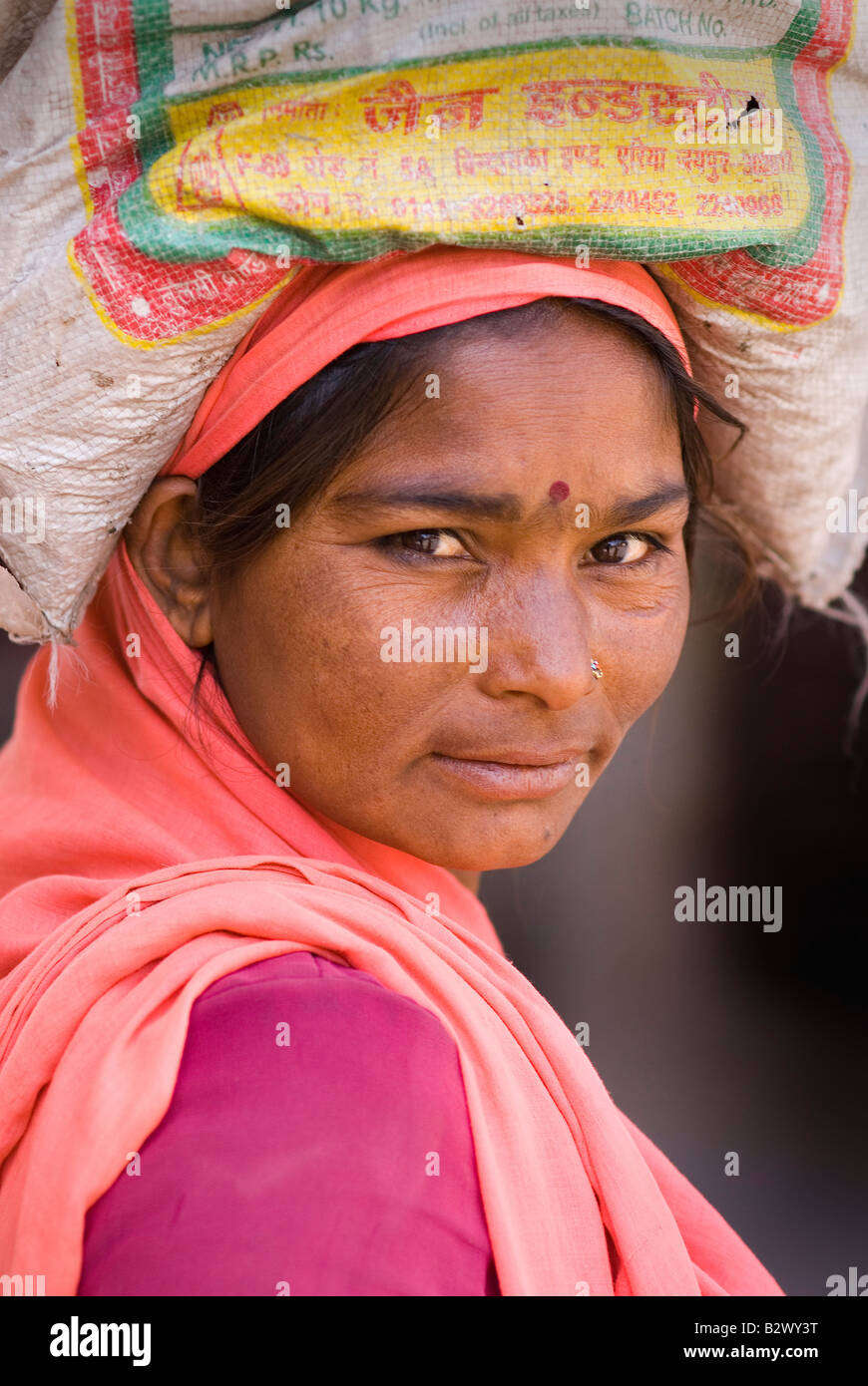 Asia woman local hi-res stock photography and images - Alamy