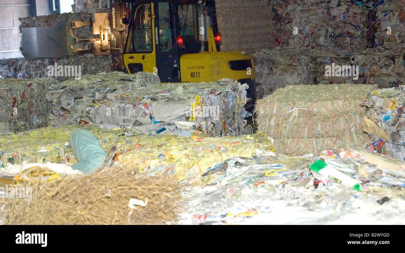 Pulp bales hi-res stock photography and images - Alamy