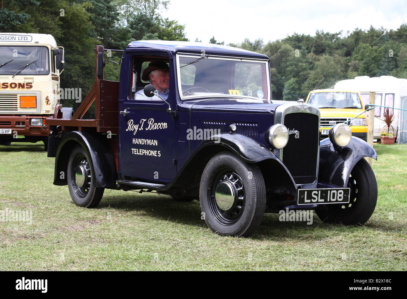 Austin lorry hi-res stock photography and images - Alamy