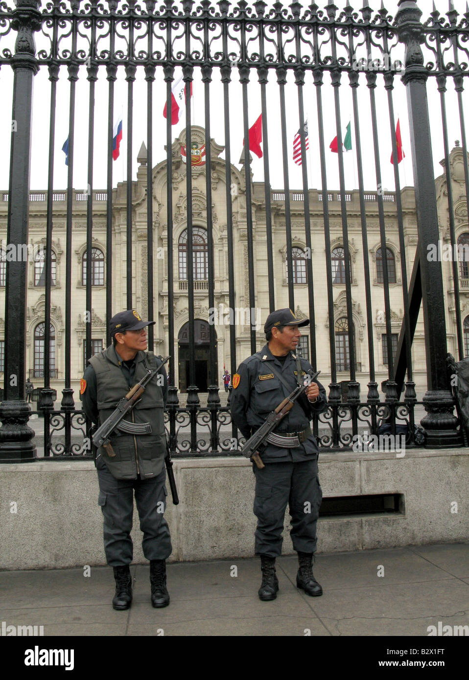 guards outside the presidential Palace in Lima, Peru, South America ...