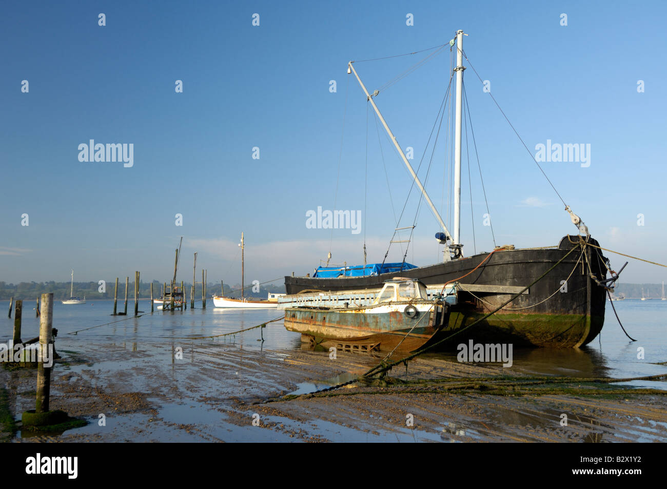 River barges hi-res stock photography and images - Alamy