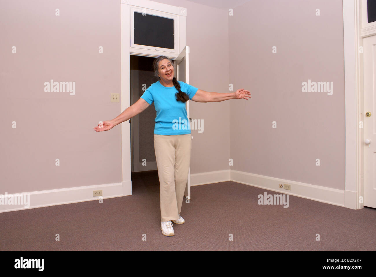 Move arms hi-res stock photography and images - Alamy