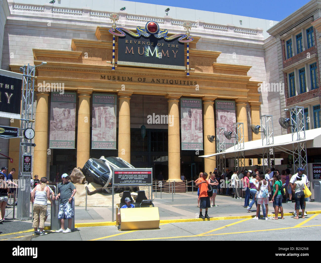 Islands of adventure universal hi-res stock photography and images - Alamy