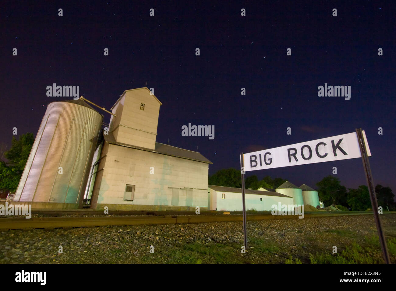 The small grain elevator at Big Rock, IL stands next to the train ...