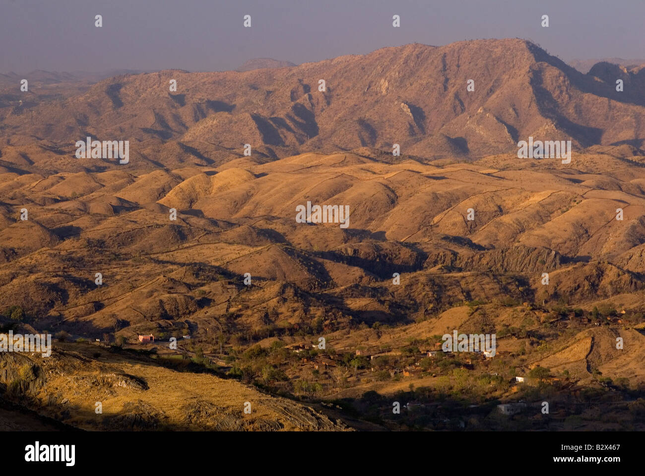 Aravalli hills of rajasthan hi-res stock photography and images - Alamy