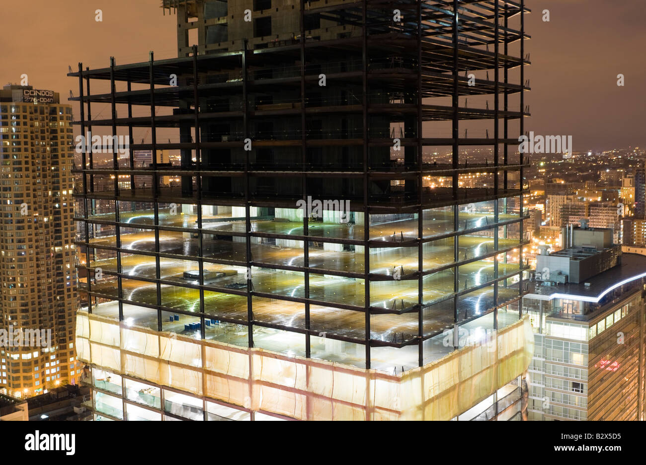 High rise construction worker hi-res stock photography and images - Alamy