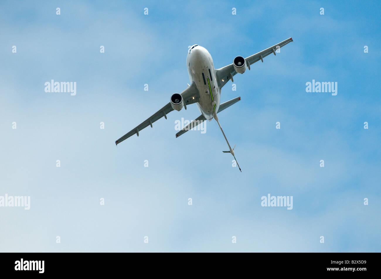 Airbus A310 EADS Air Refuelling tanker flying overhead with refueler ...