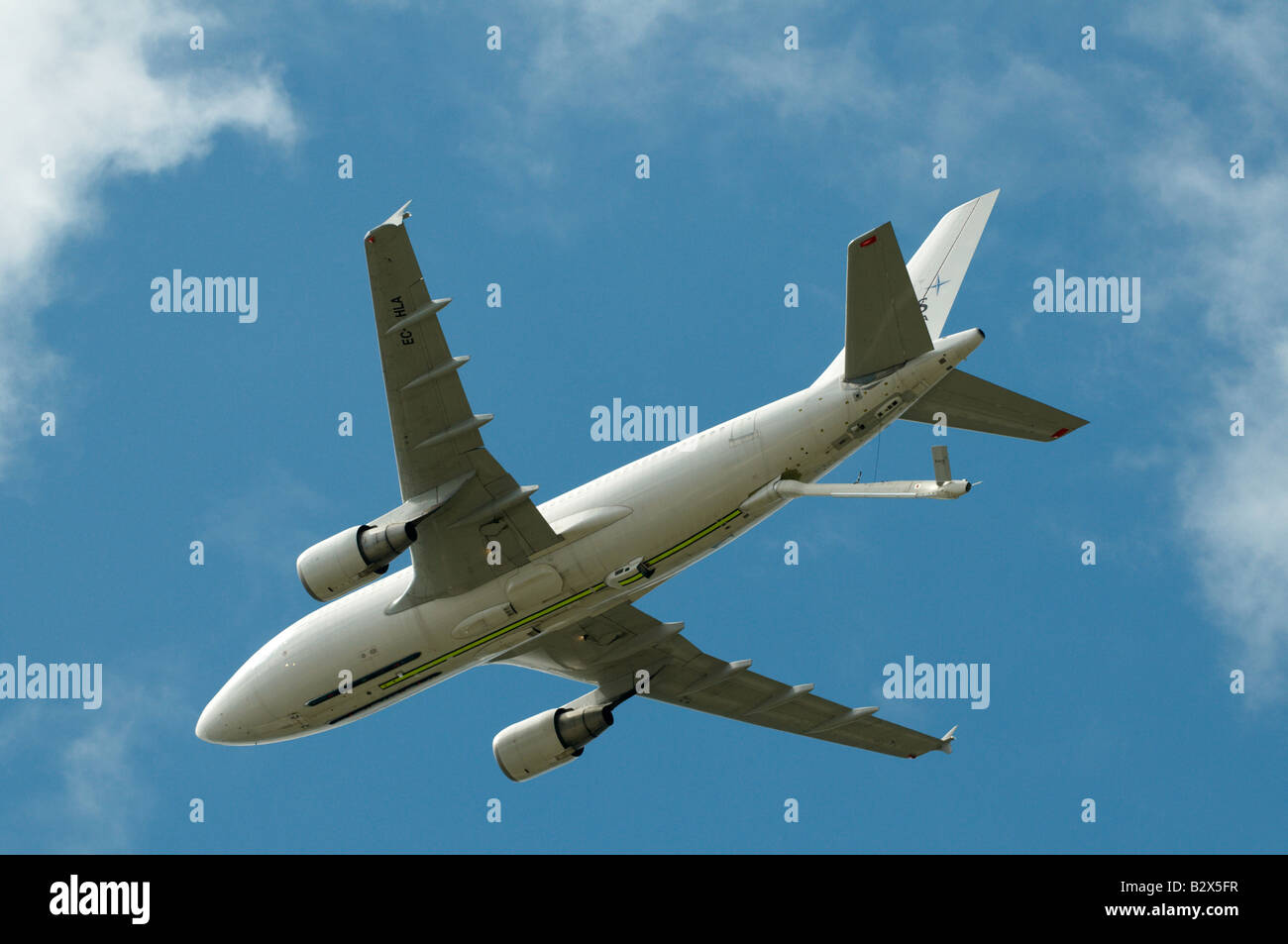 Airbus A310 EADS Air Refuelling tanker flying overhead with refueler ...