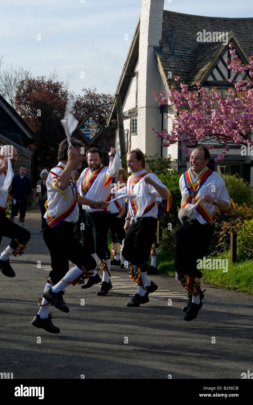The Pebworth Morris perform at the Fleece Inn, Bretforton, UK Stock ...