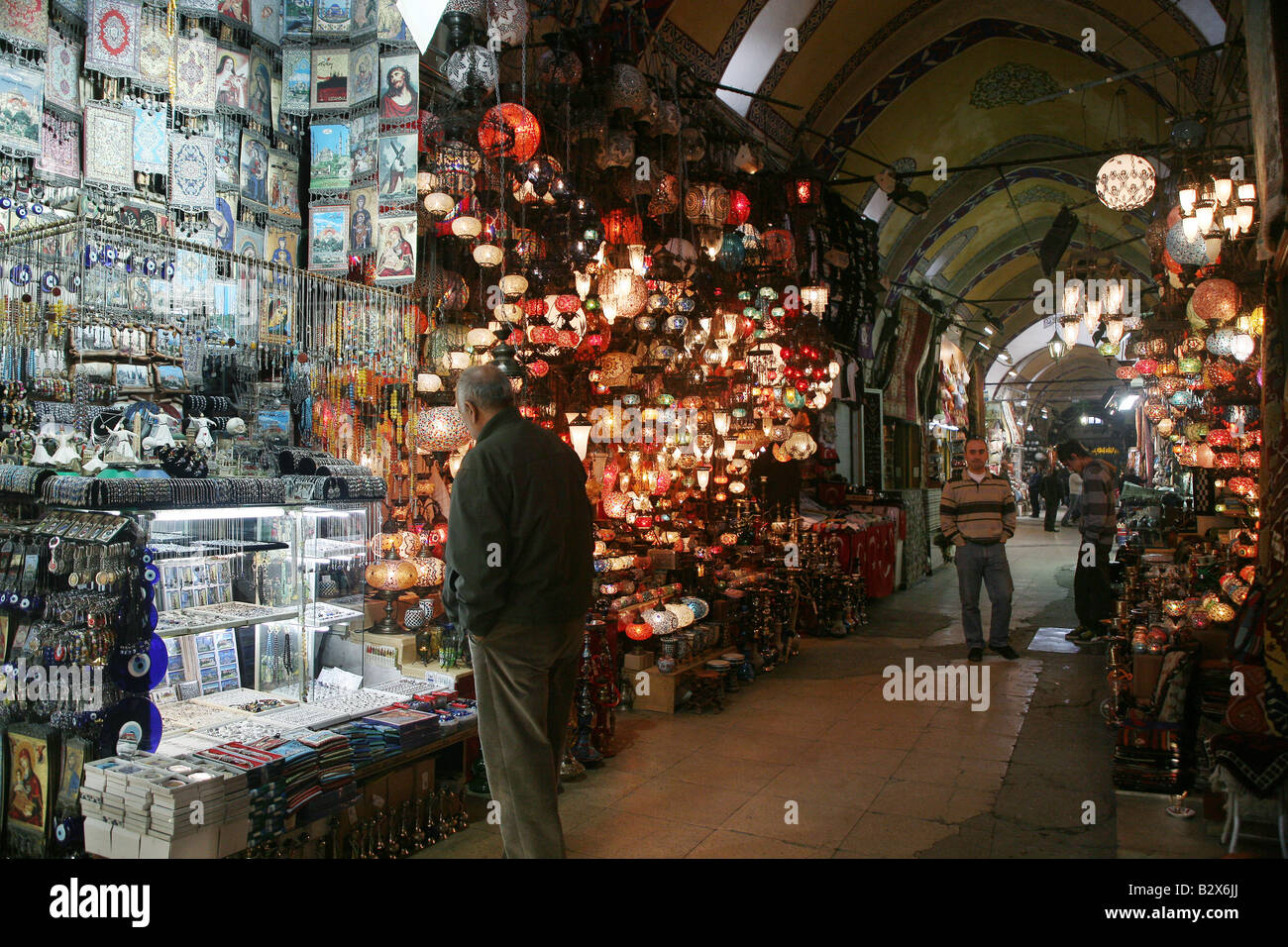 Old world bazaar istanbul hi-res stock photography and images - Alamy