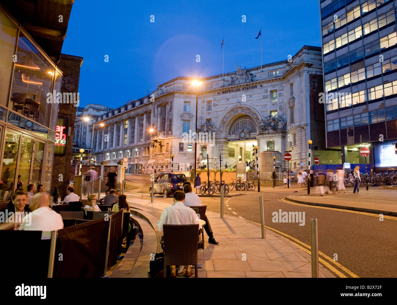 Cafe outside Waterloo Station London UK Europe Stock Photo - Alamy