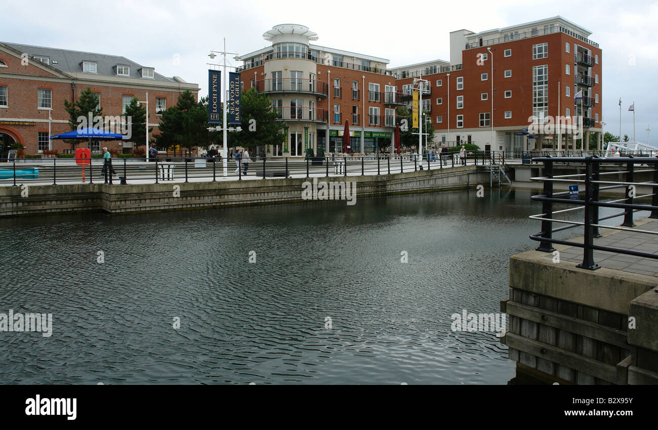 Portsmouth housing waterfront hi-res stock photography and images - Alamy