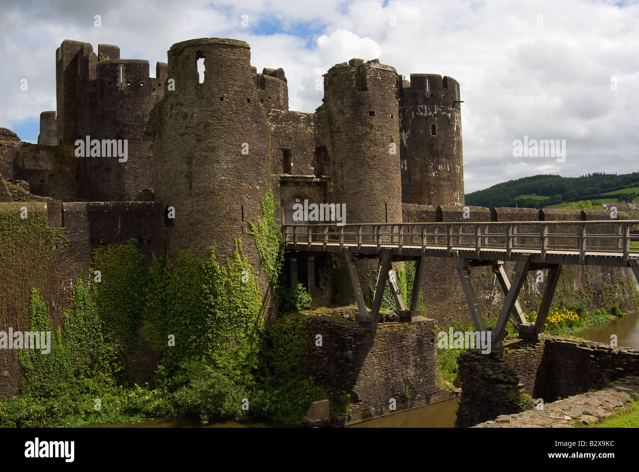 Caerphilly castle hi-res stock photography and images - Alamy