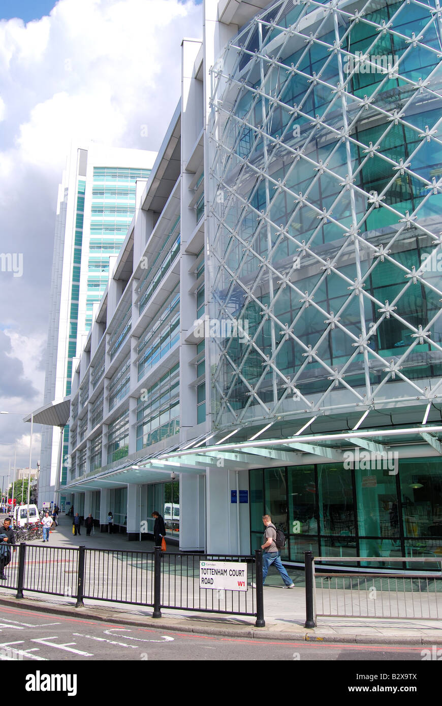 Modern hospital exterior hi-res stock photography and images - Alamy