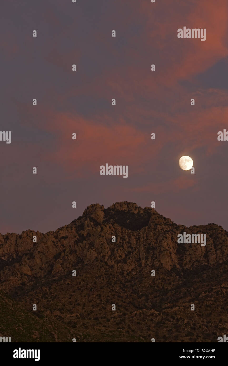 Desert moon hi-res stock photography and images - Alamy
