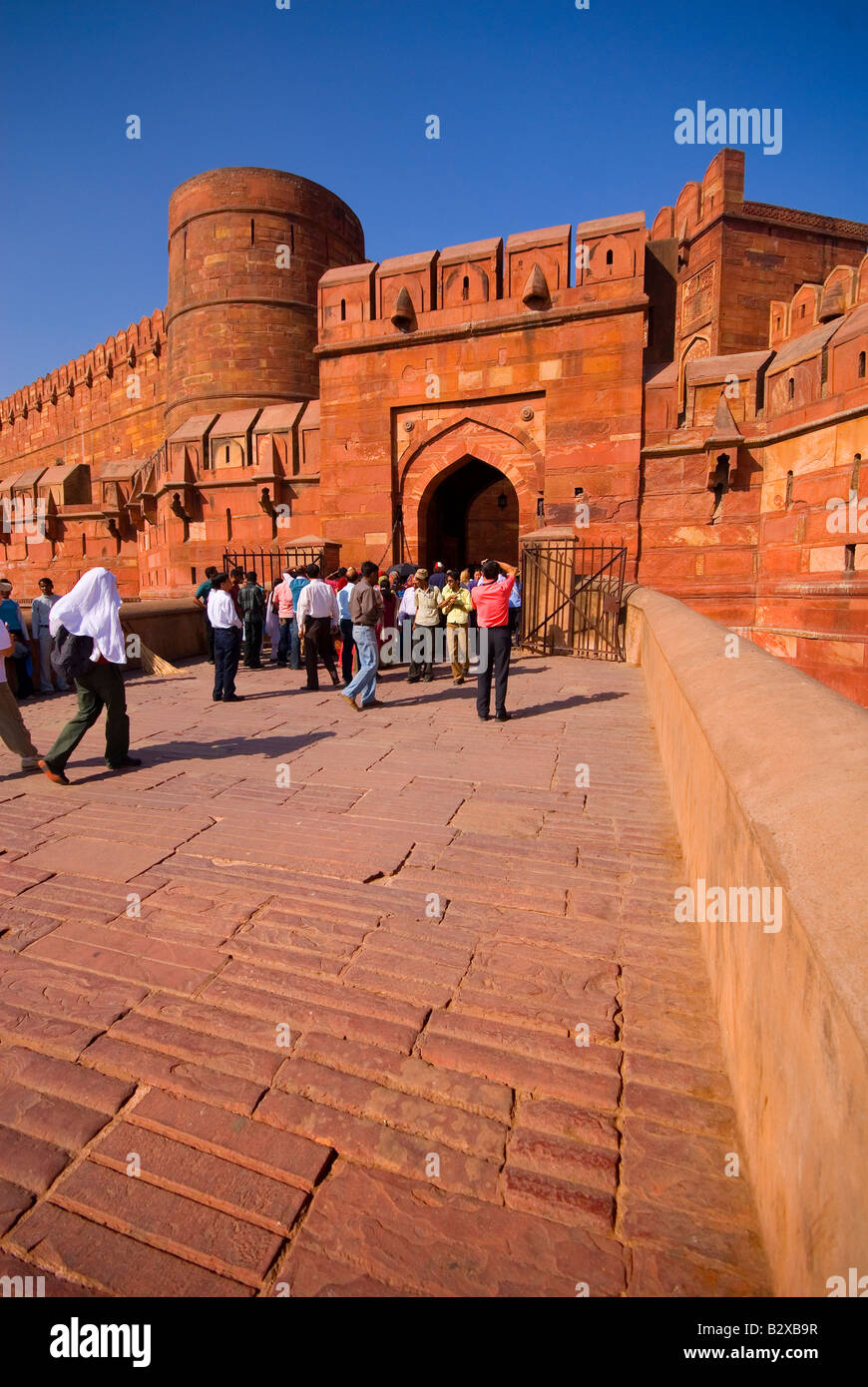Agra red fort hi-res stock photography and images - Alamy