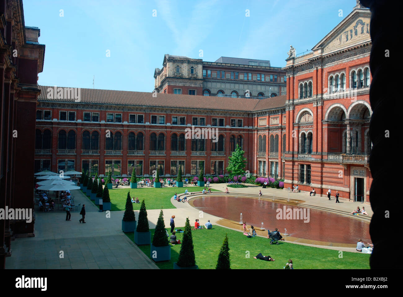 Museum inner hi-res stock photography and images - Alamy