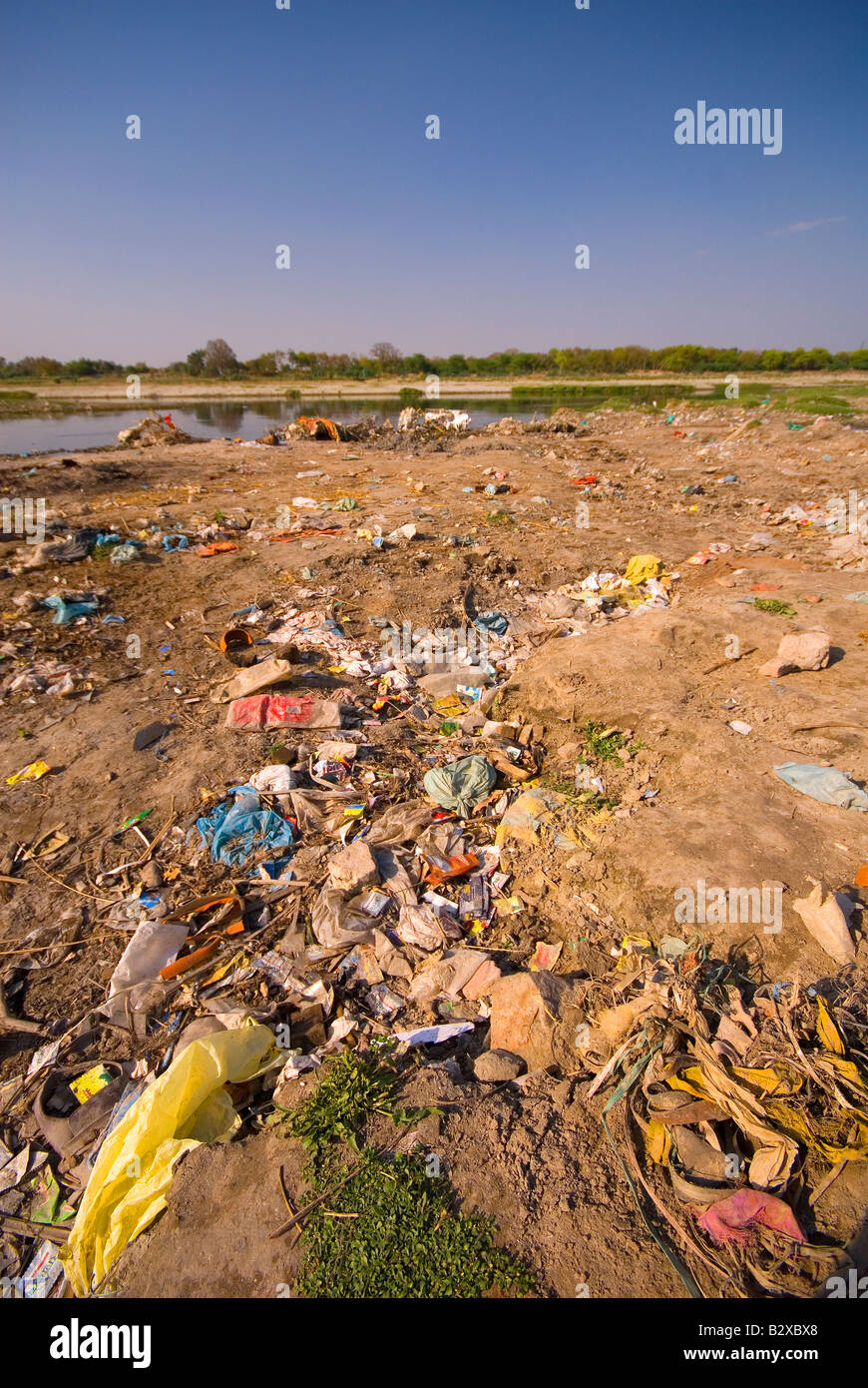 Plastic river india hi-res stock photography and images - Alamy