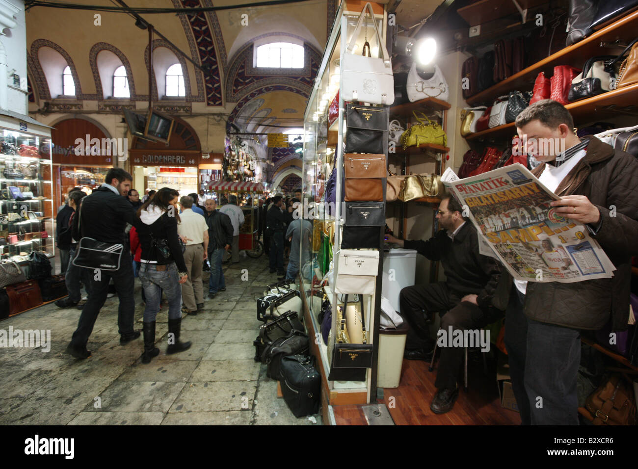 Istanbul newspaper hi-res stock photography and images - Alamy