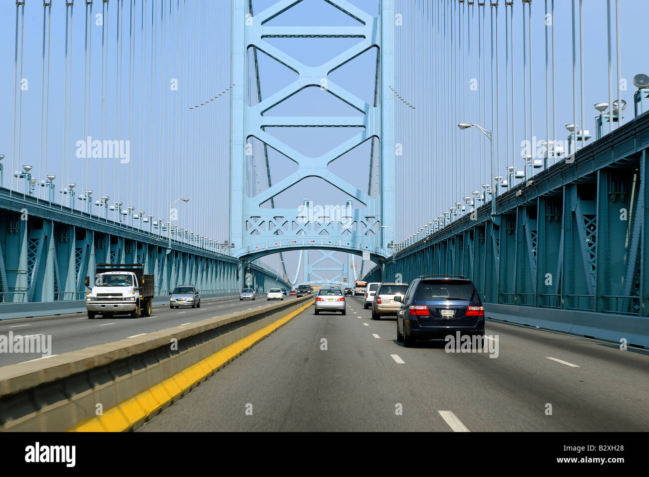 Cars crossing the Ben Franklin Bridge, Philadelphia, Pennsylvania, USA ...