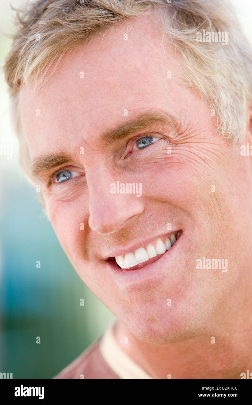 Head shot of man smiling Stock Photo - Alamy