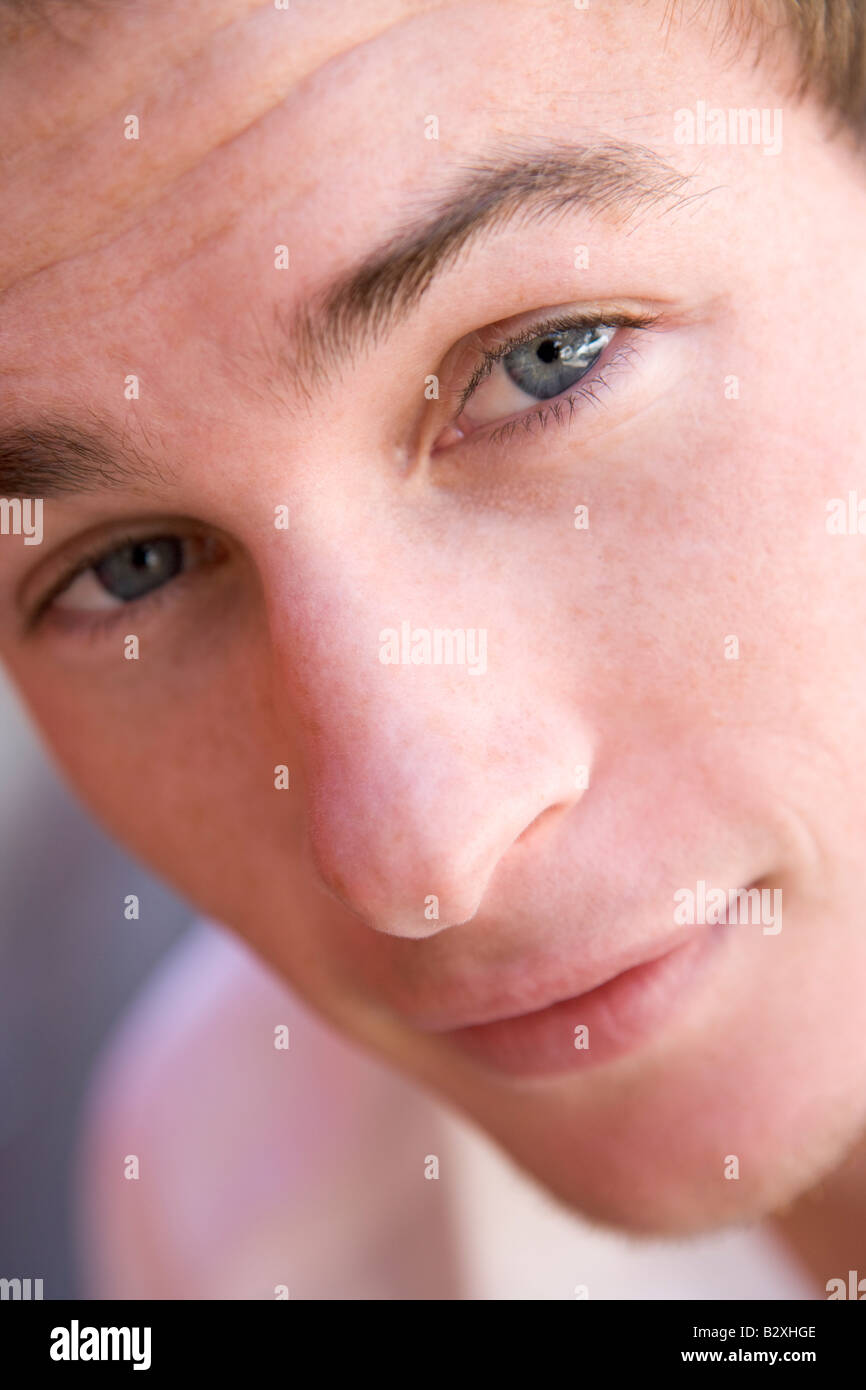 Head shot of man thinking Stock Photo - Alamy