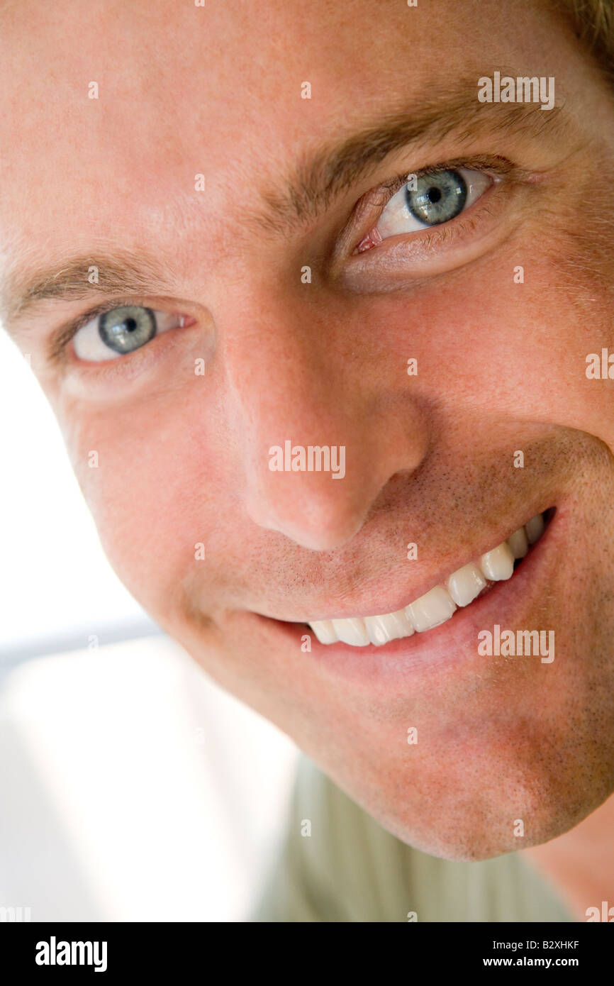 Head shot of man smiling Stock Photo - Alamy