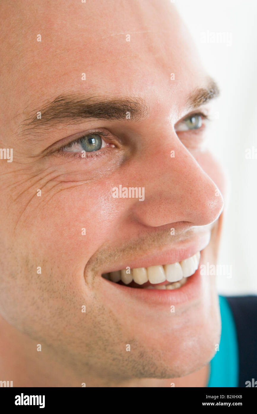 Head shot of man smiling Stock Photo - Alamy
