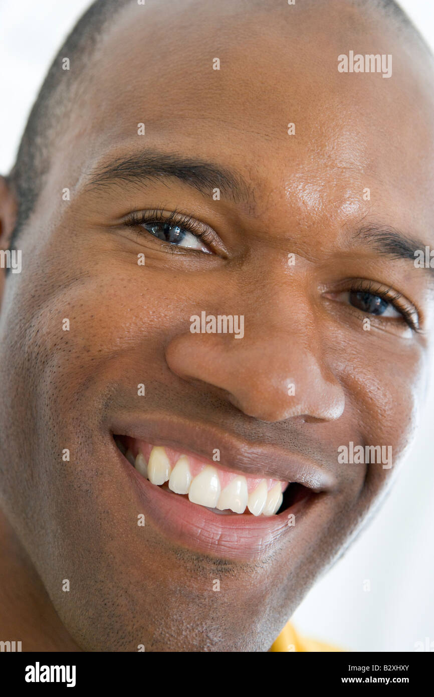 Head shot of man smiling Stock Photo - Alamy