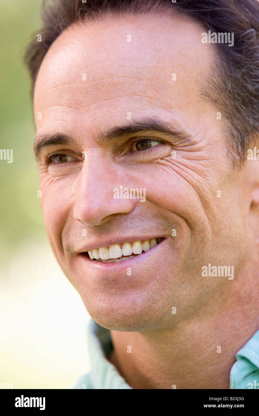 Head shot of man smiling Stock Photo - Alamy