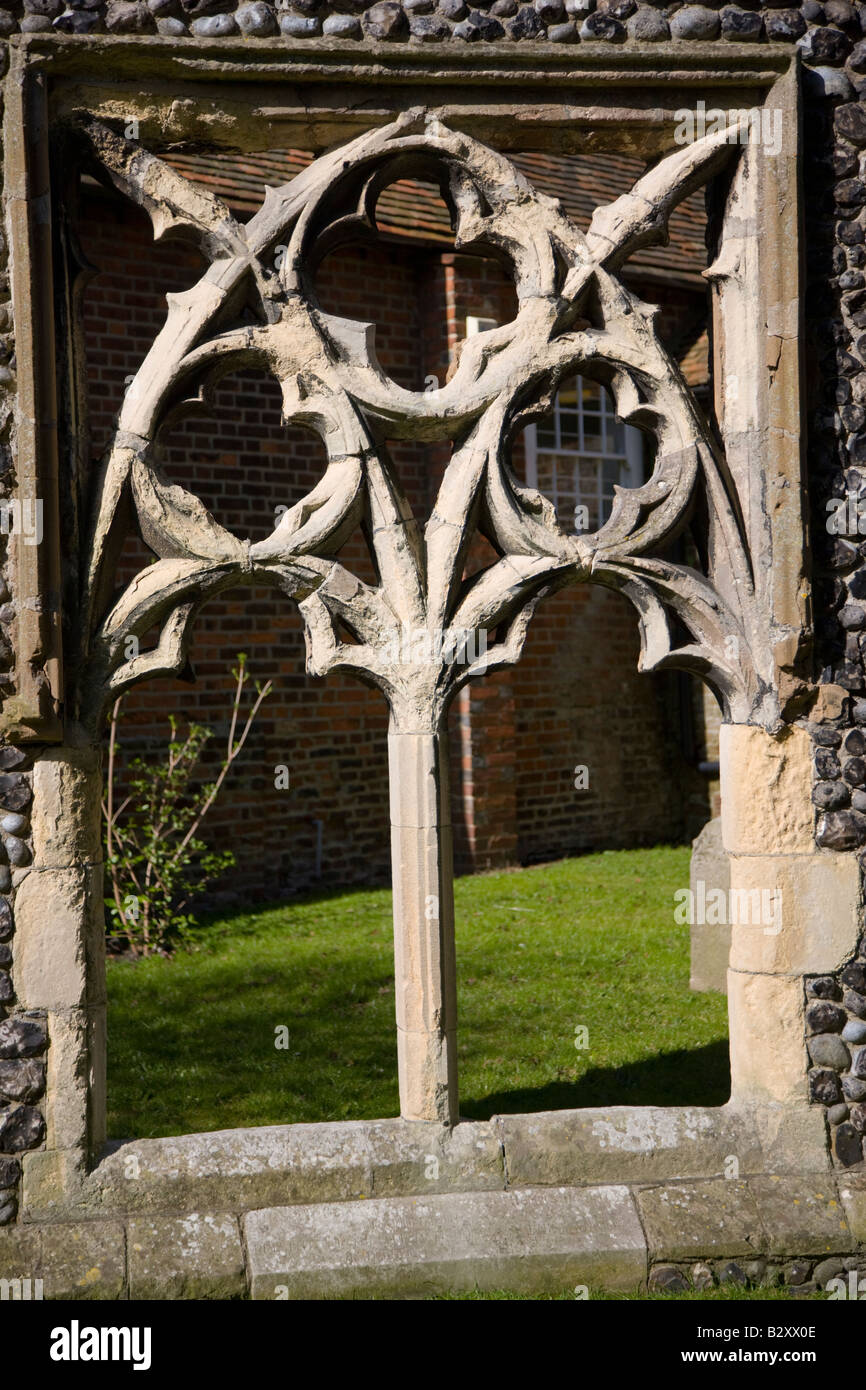 Mullions hi-res stock photography and images - Alamy