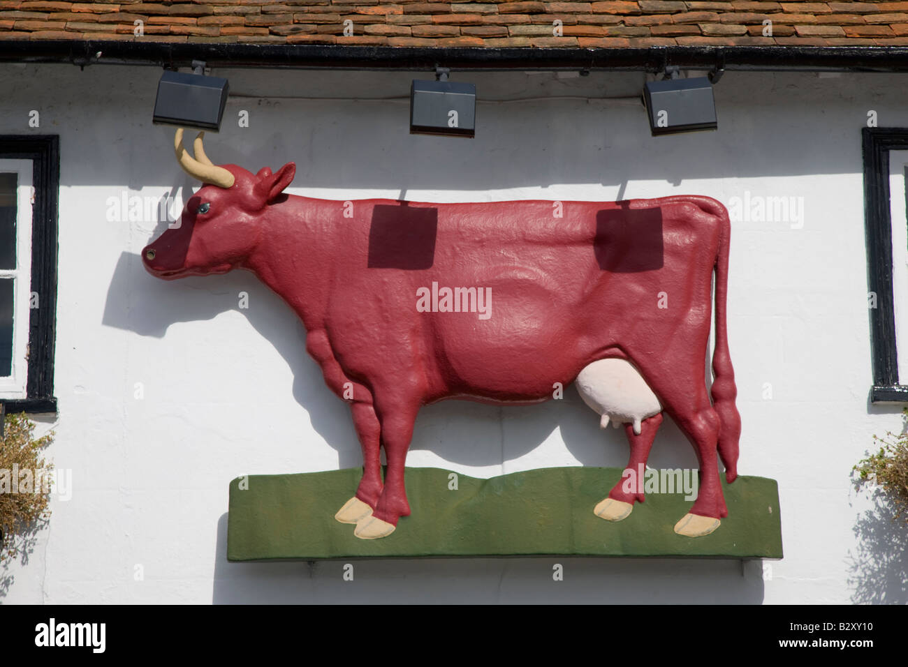 The red cow public house hi-res stock photography and images - Alamy