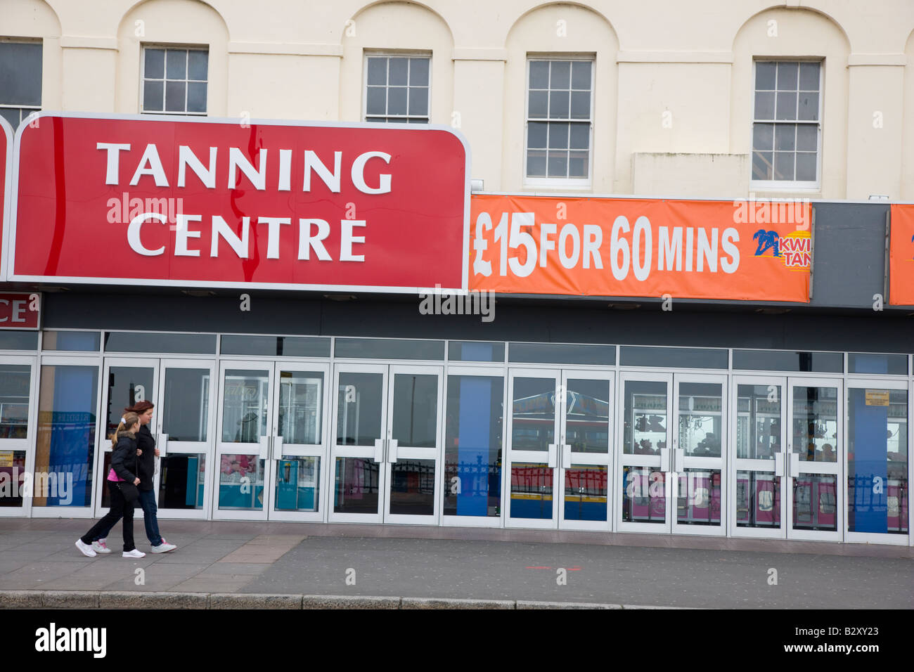 Tanning shop hi-res stock photography and images - Alamy