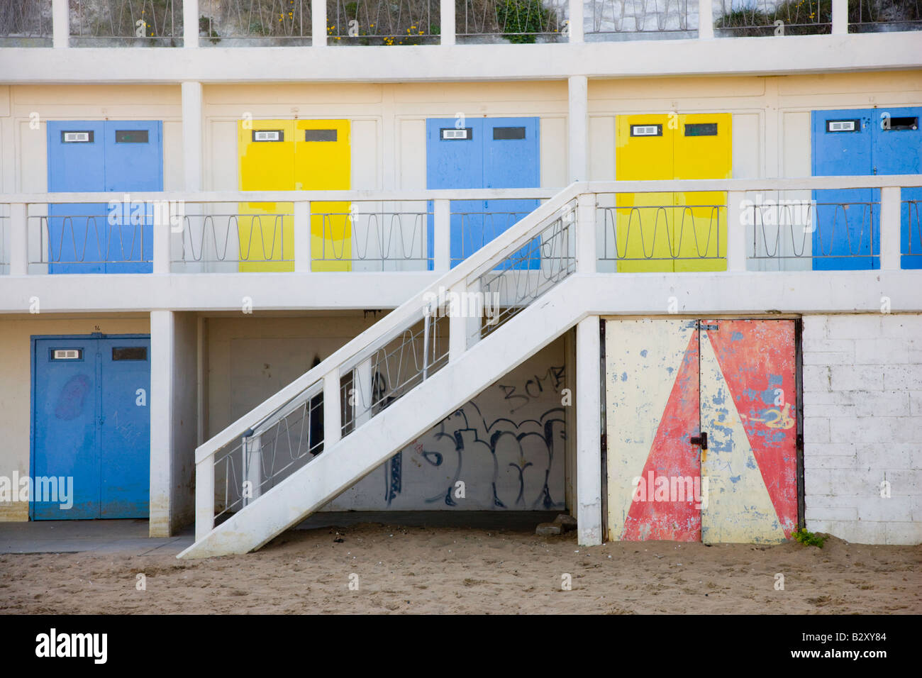 Beach hut changing rooms on the beach in Broadstairs Kent Stock Photo ...
