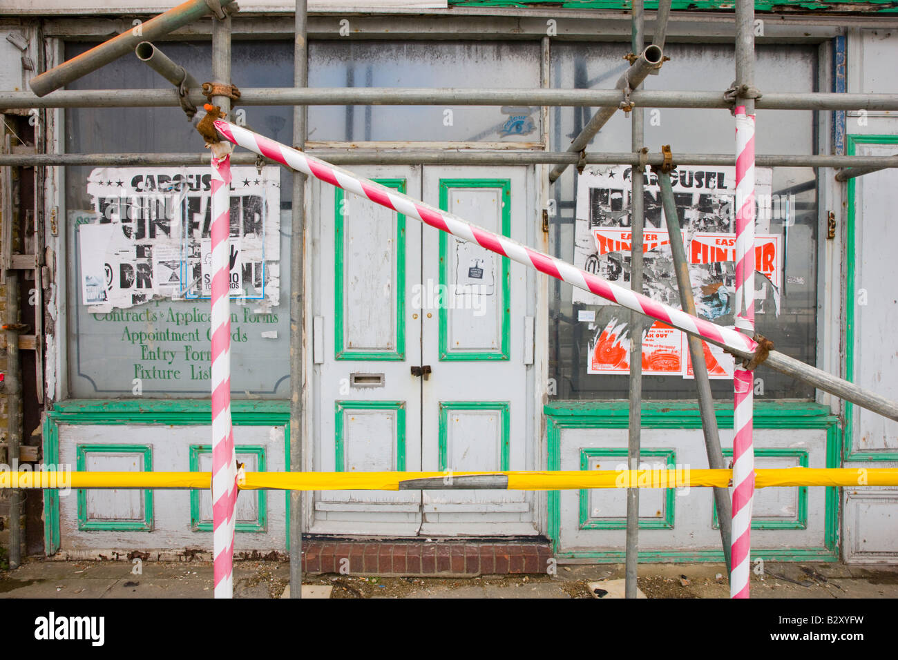 Closed for renovation hi-res stock photography and images - Alamy