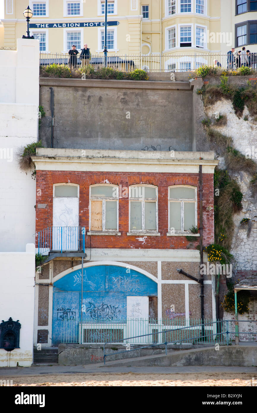 Derelict hotel in uk hi-res stock photography and images - Alamy
