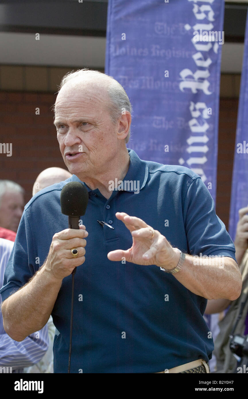 Fred Thompson speaking to crowd at Iowa State Fair during his campaign ...