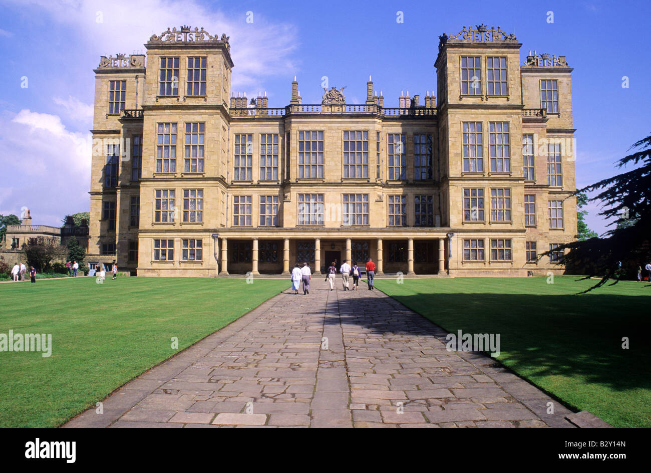 Elizabethan mansion hi-res stock photography and images - Alamy
