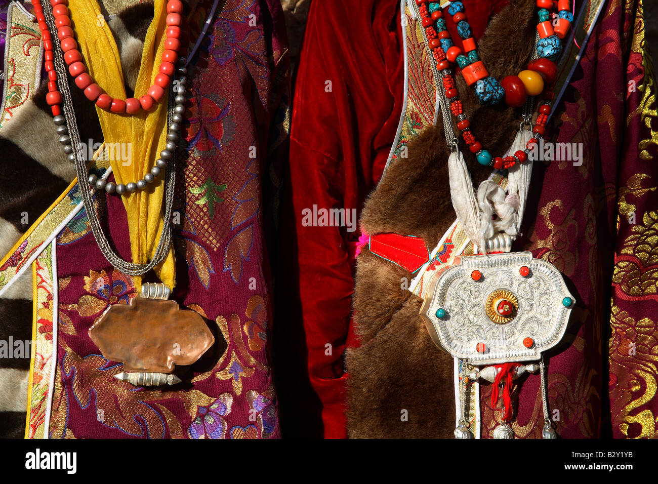Tibetan wedding hi-res stock photography and images - Alamy