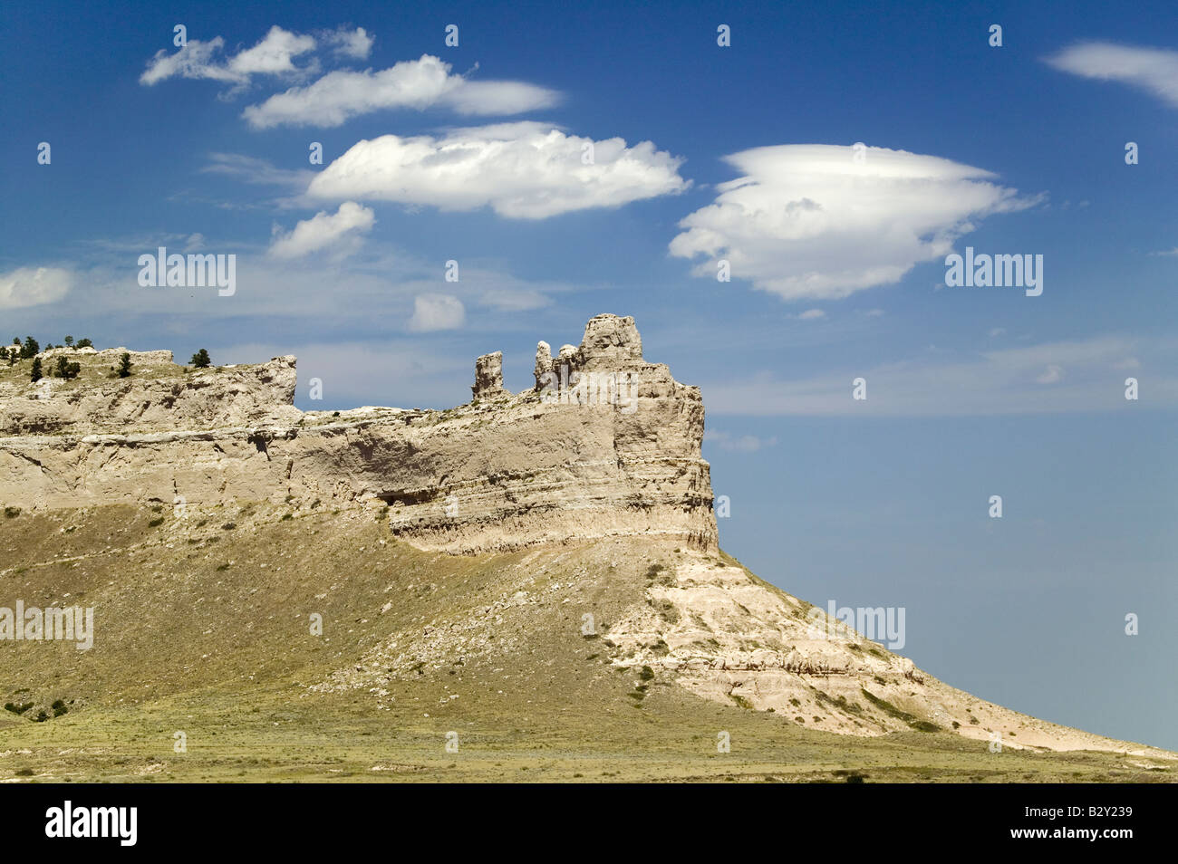 Scotts Bluff National Monument, a site on the Oregon Trail, Scottsbluff ...