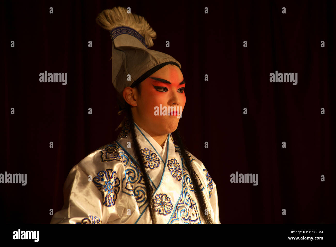 a artist performing the " Sichuan Opera " in Chengdu,China Stock Photo ...