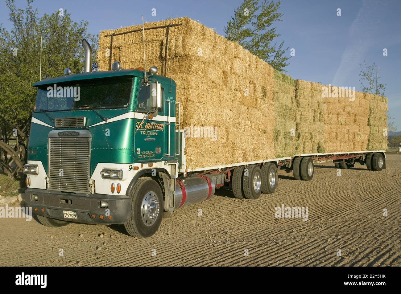 Neatly stacked hay hi-res stock photography and images - Alamy