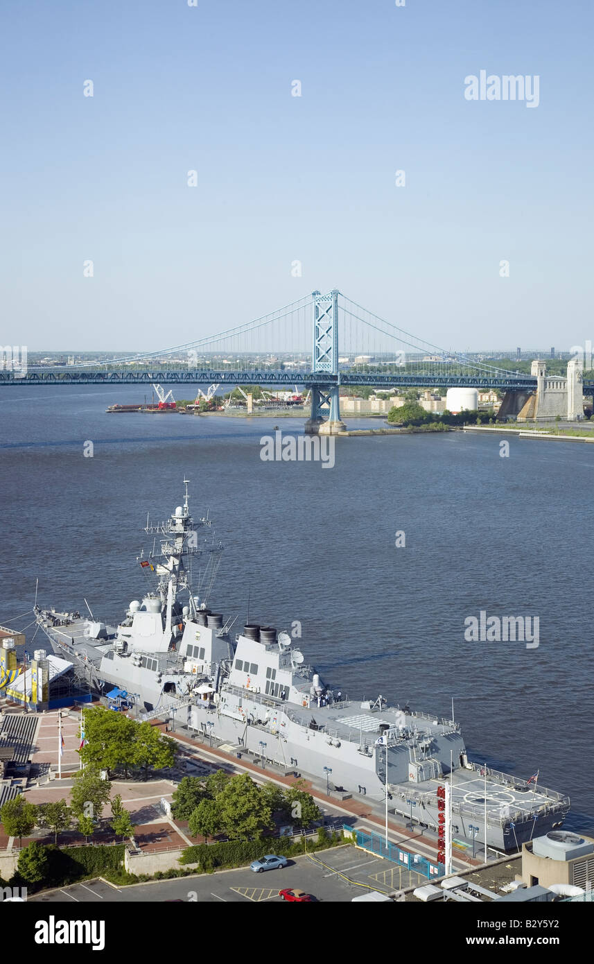 Aerial view of Delaware River, Benjamin Franklin Bridge and waterfront ...