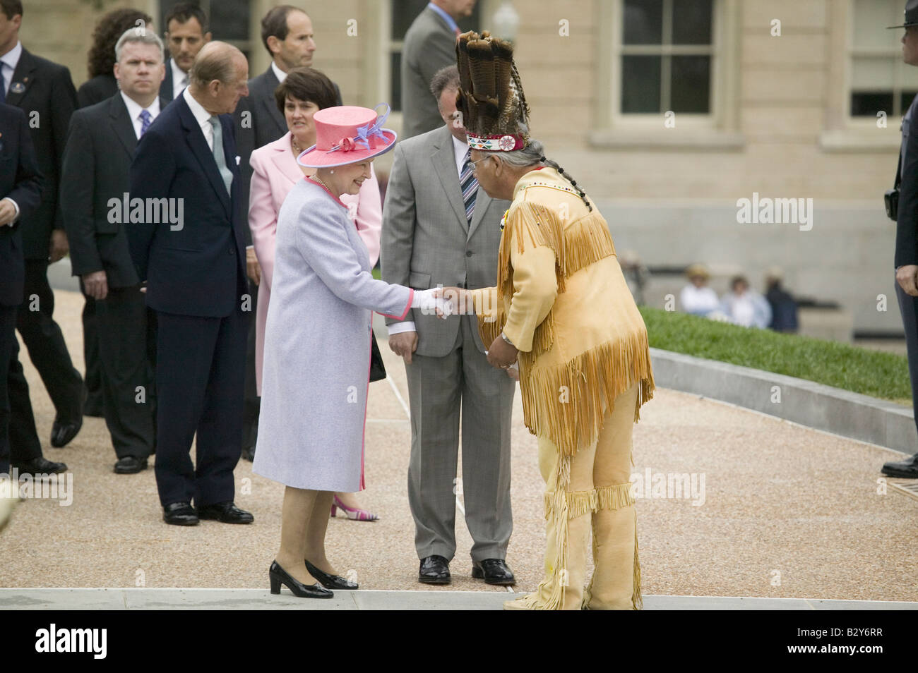 Queen Elizabeth II, Prince Philip and VA Governor Timothy M. Kaine ...